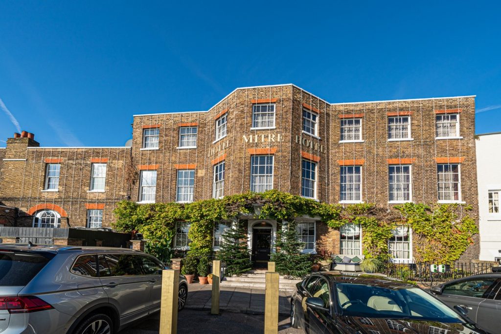 The ornate topology of old English hotels. | Nota Bene: Eugene ...