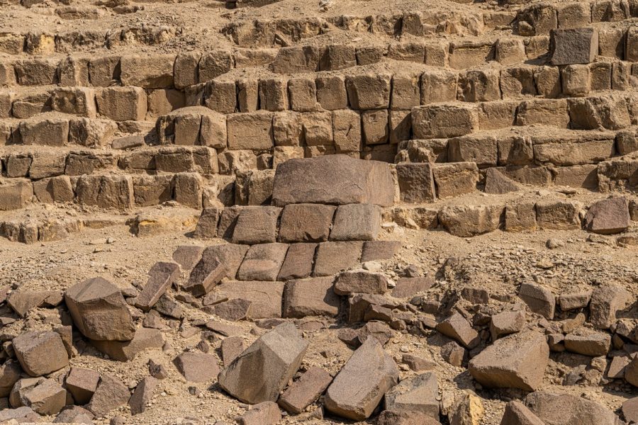 Erosion, disintegration, conspirology and OMG-views: the Pyramids of ...