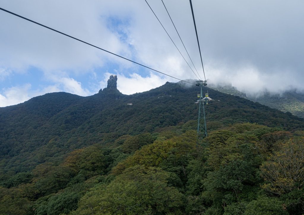 The sacred Mount Fanjing and its impossibly-perched Buddhist temple(s ...