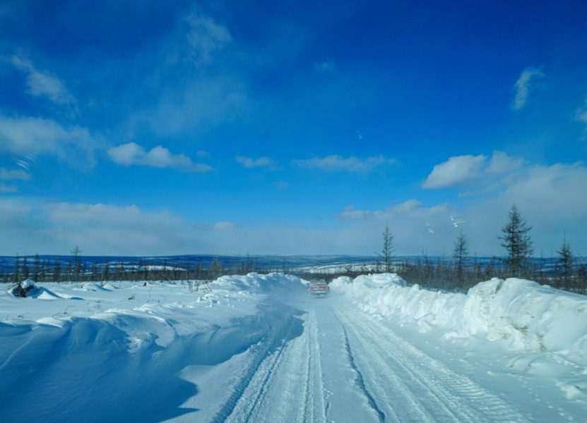 Yakutian winter roads, photoshoots on frozen rivers, and 4×4 and other ...