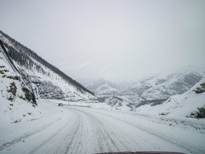 Yakutian winter roads, photoshoots on frozen rivers, and 4×4 and other ...