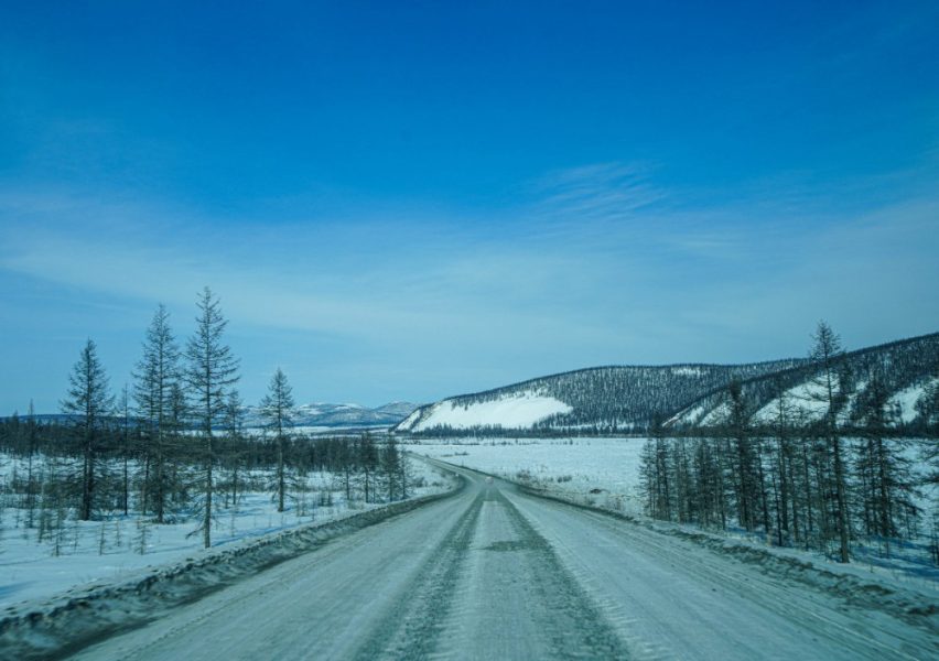 Yakutian winter roads, photoshoots on frozen rivers, and 4×4 and other ...
