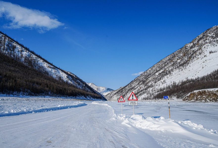 Yakutian winter roads, photoshoots on frozen rivers, and 4×4 and other ...