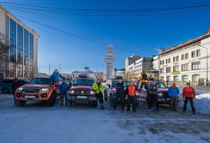 Yakutian winter roads, photoshoots on frozen rivers, and 4×4 and other ...