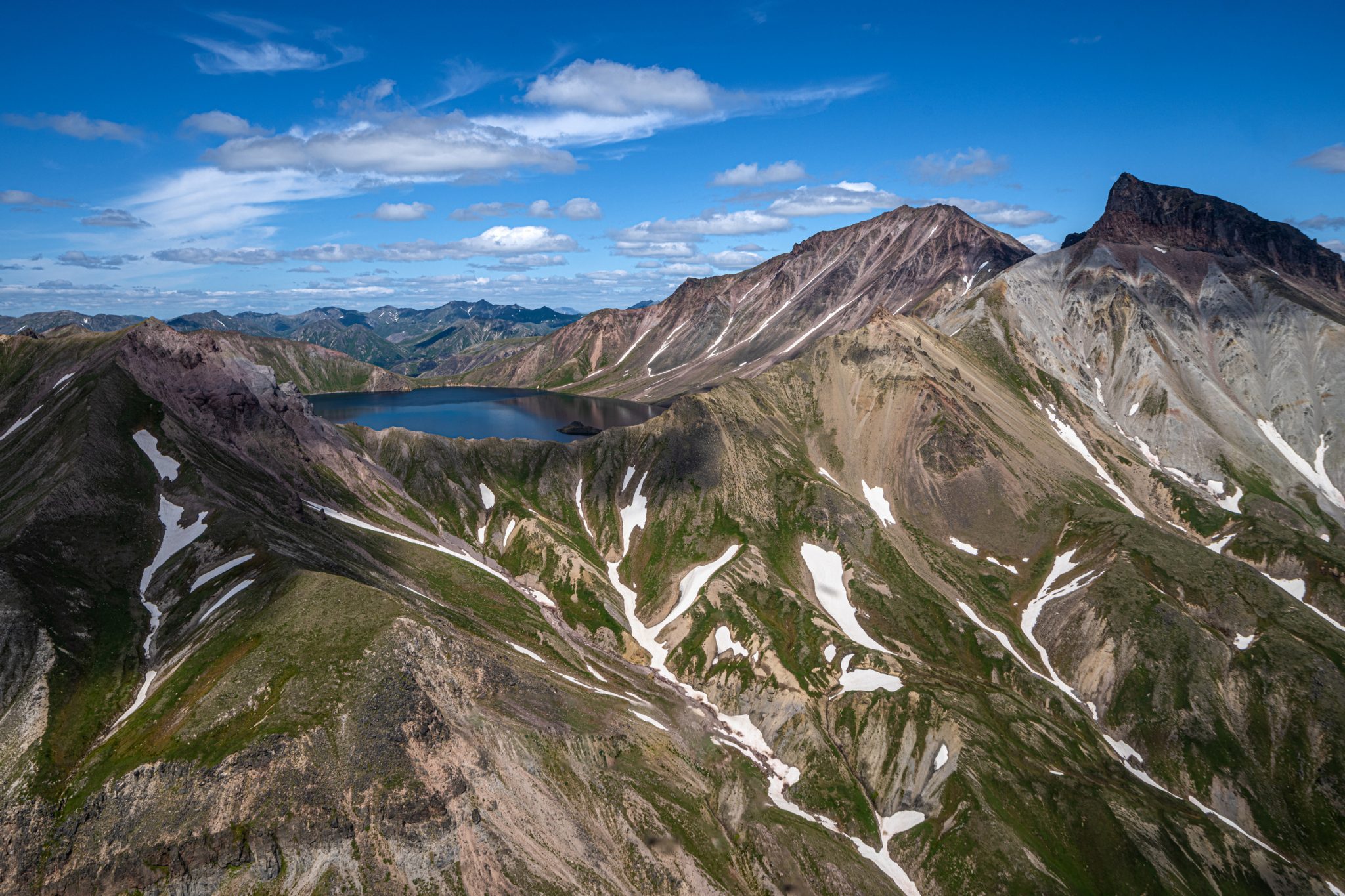 Khangar – the Sredinny Range volcano with the picture-perfect lake ...